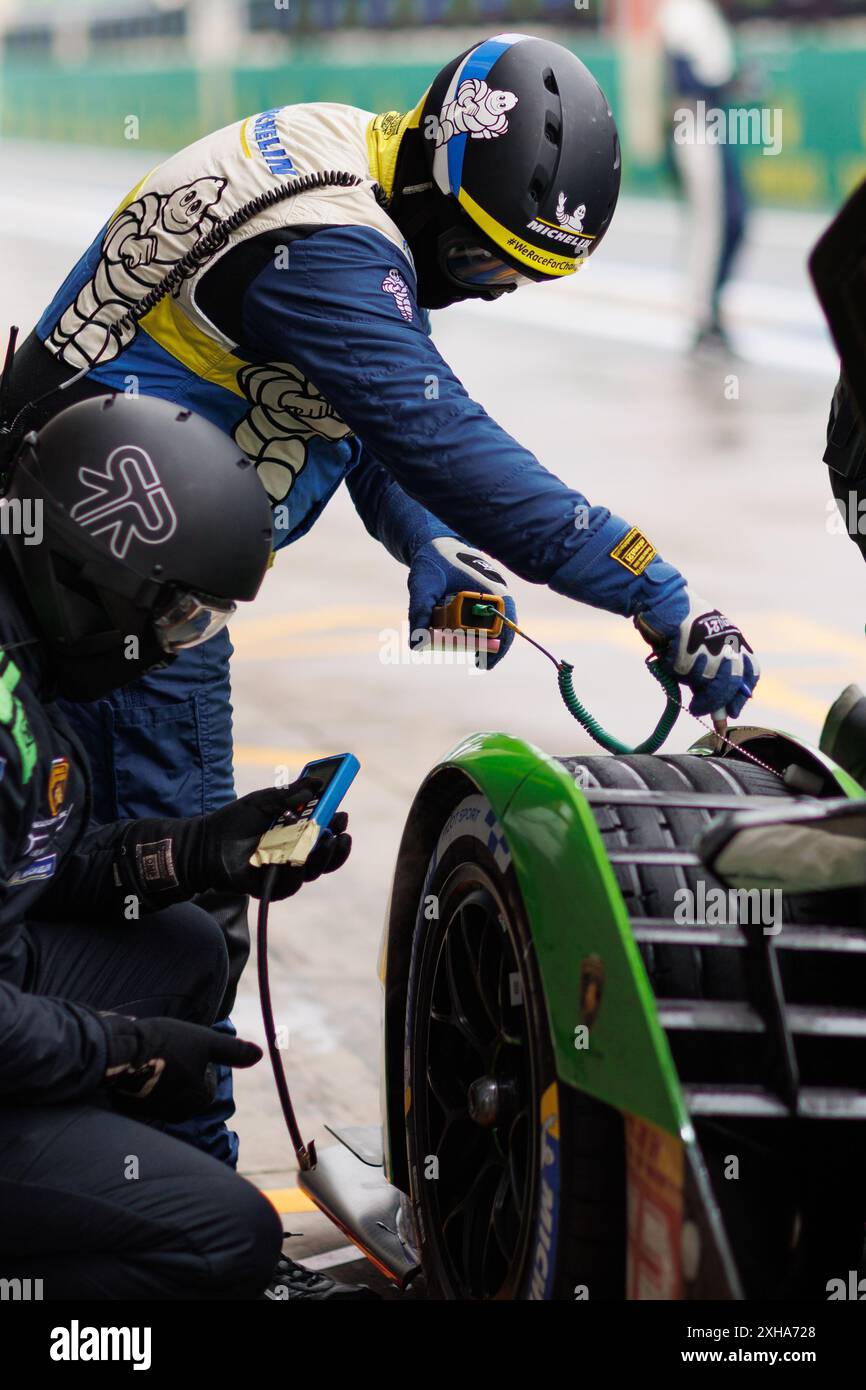 michelin engineer, portrait, Lamborghini Iron Lynx, Lamborghini SC63 ...