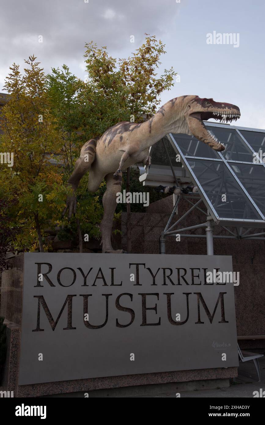 Royal Tyrrell Museum of Palaeontology in Drumheller in Alberta provides ...