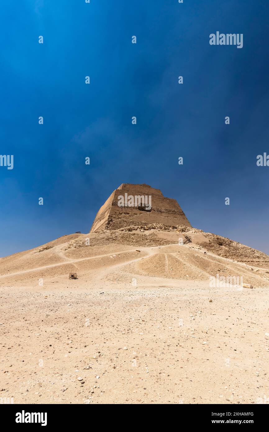 Meidum Pyramid(Maydum, Maidum, Meydum), Pharaoh Huni and Sneferu, Beni ...