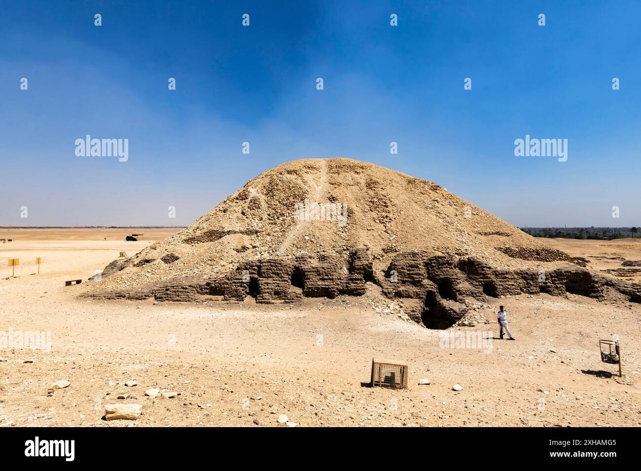 Meidum(Maydum, Maidum, Meydum), Mastaba 17, mud bricks, Beni Suef ...