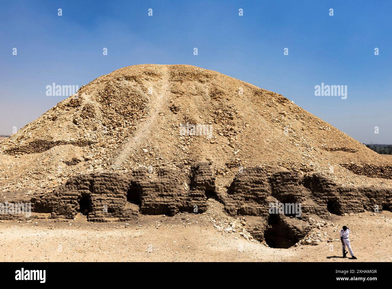 Meidum(Maydum, Maidum, Meydum), Mastaba 17, mud bricks, Beni Suef ...