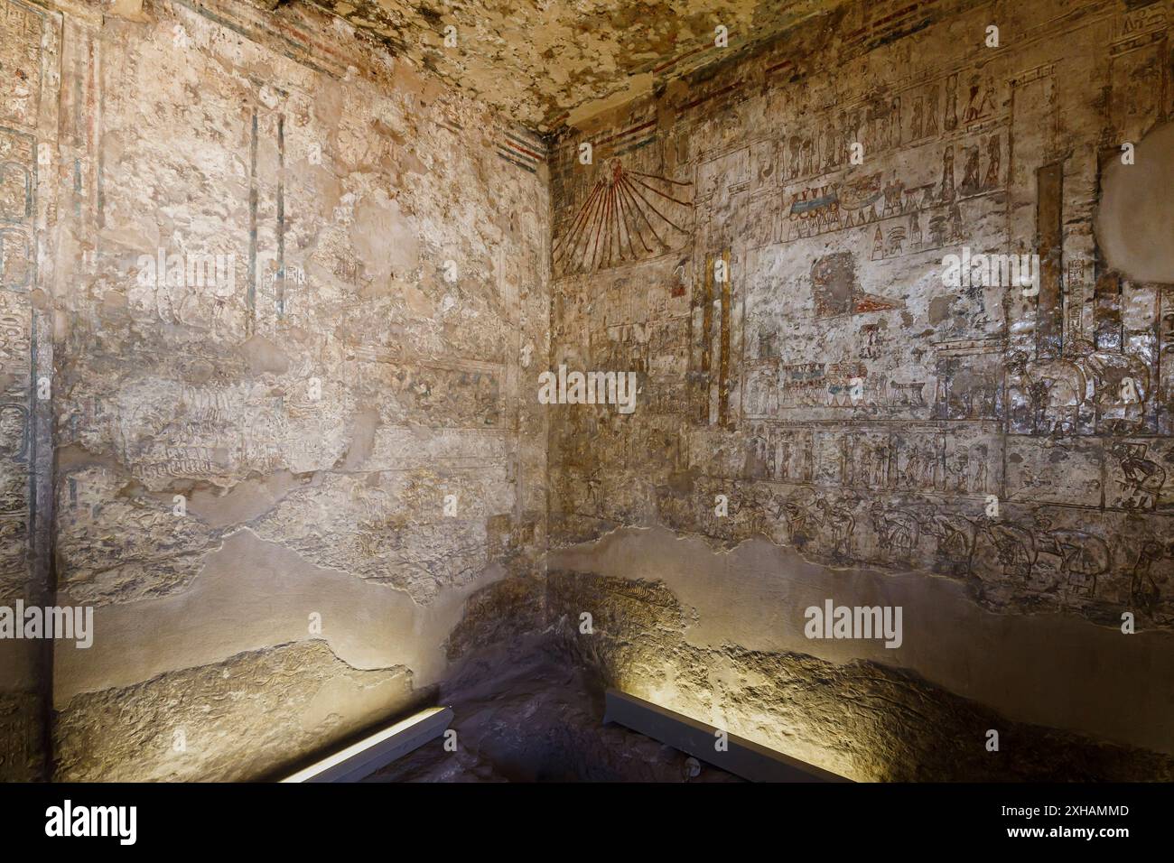 Amarna(Akhetaten), North tomb 1(Huya), Paintings and relief of Aten ...