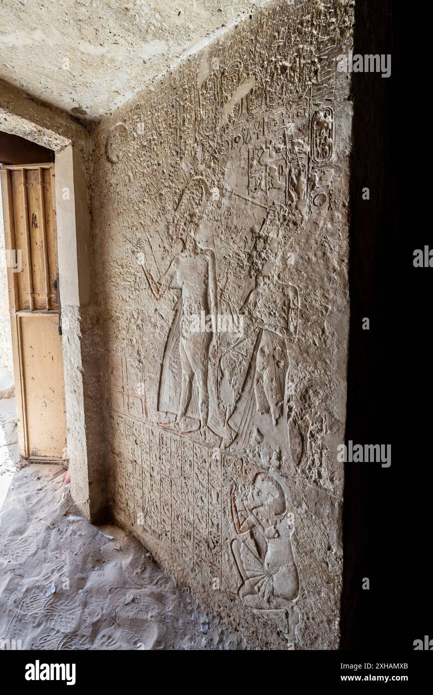 African burial site hi-res stock photography and images - Alamy