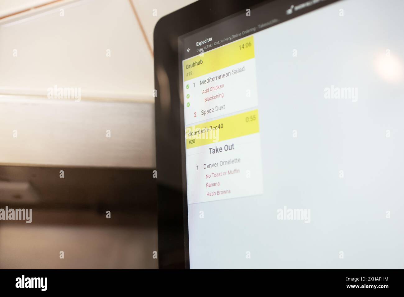 Food order screen hi-res stock photography and images - Alamy