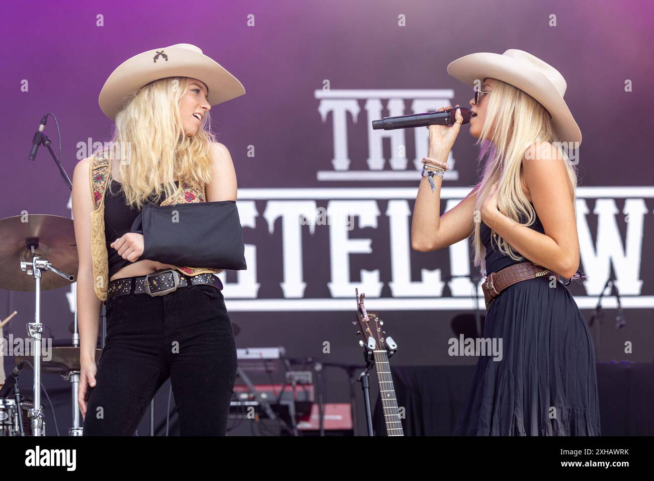 Ellie lily hi-res stock photography and images - Alamy