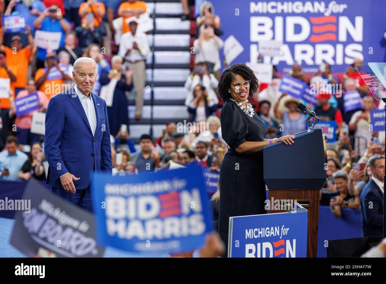 Detroit, USA. 12th July, 2024. Pastor Cindy Rudolph, right, introduces ...