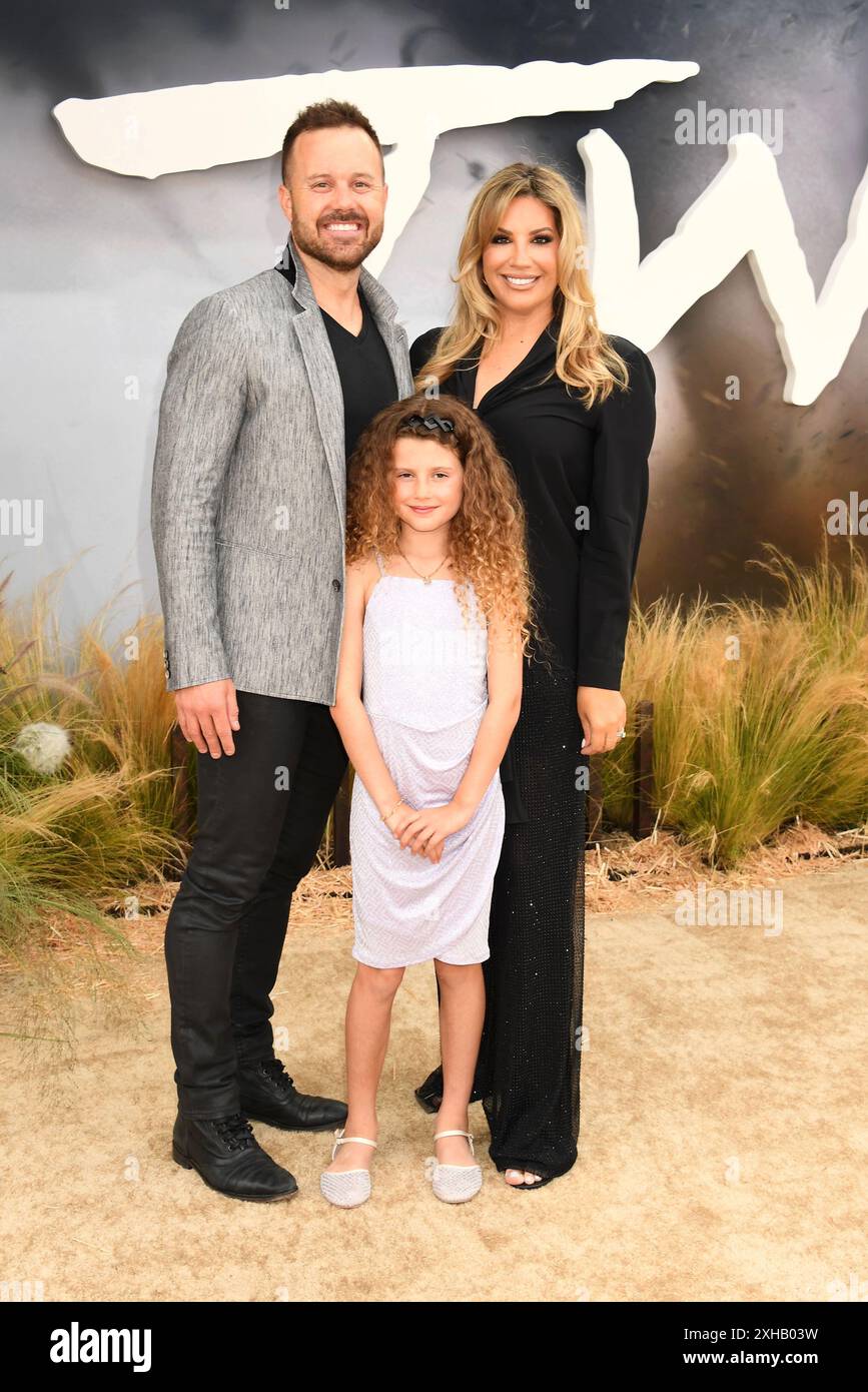 LOS ANGELES, CALIFORNIA - JULY 11: Ashley Jay Sandberg (R) and family ...