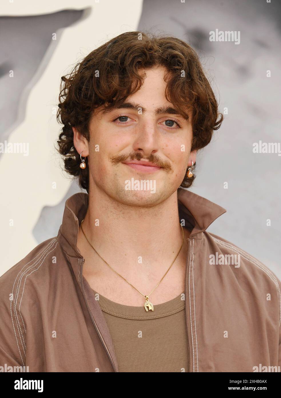 Benson boone hi-res stock photography and images - Alamy