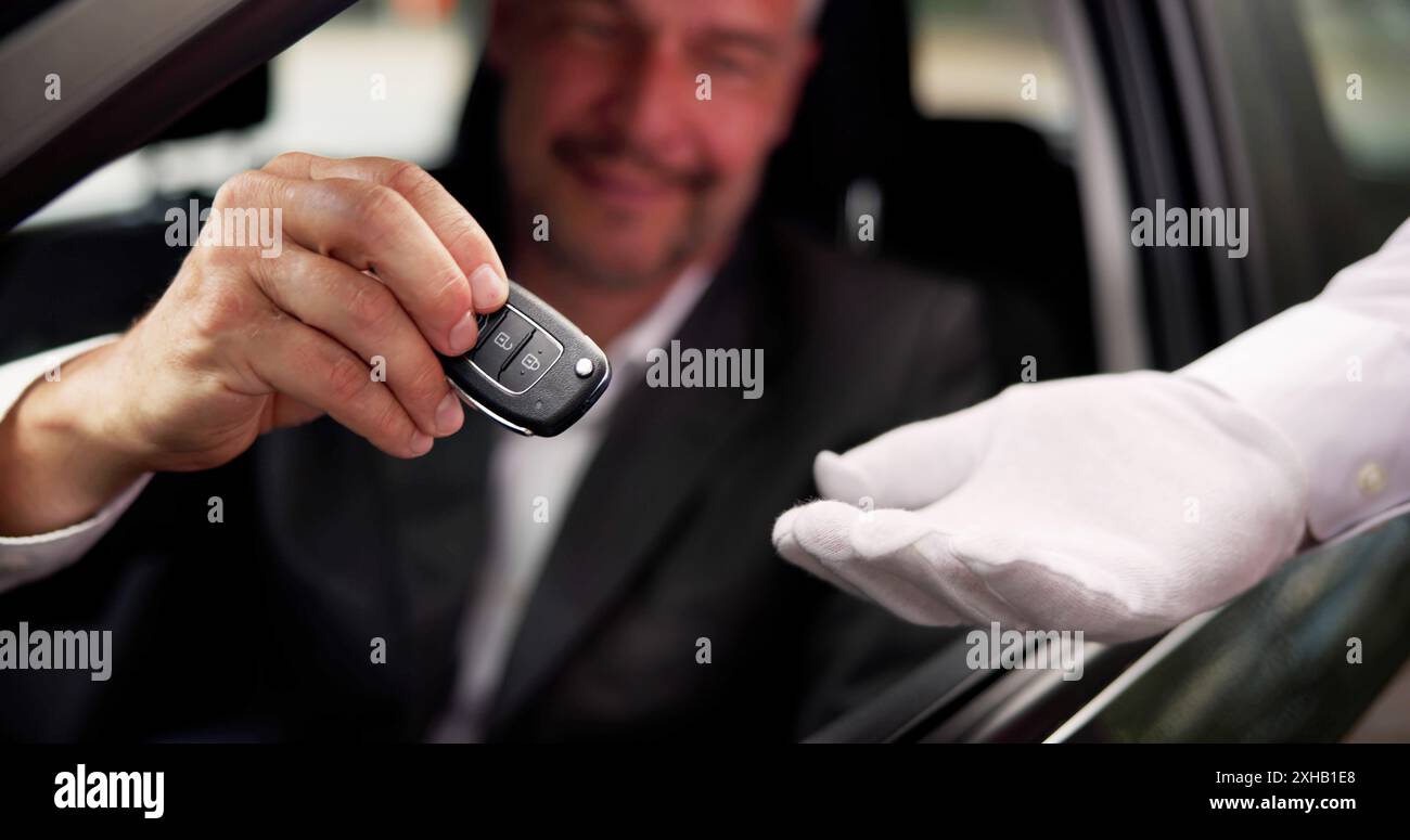 Driver convenience services hi-res stock photography and images - Alamy