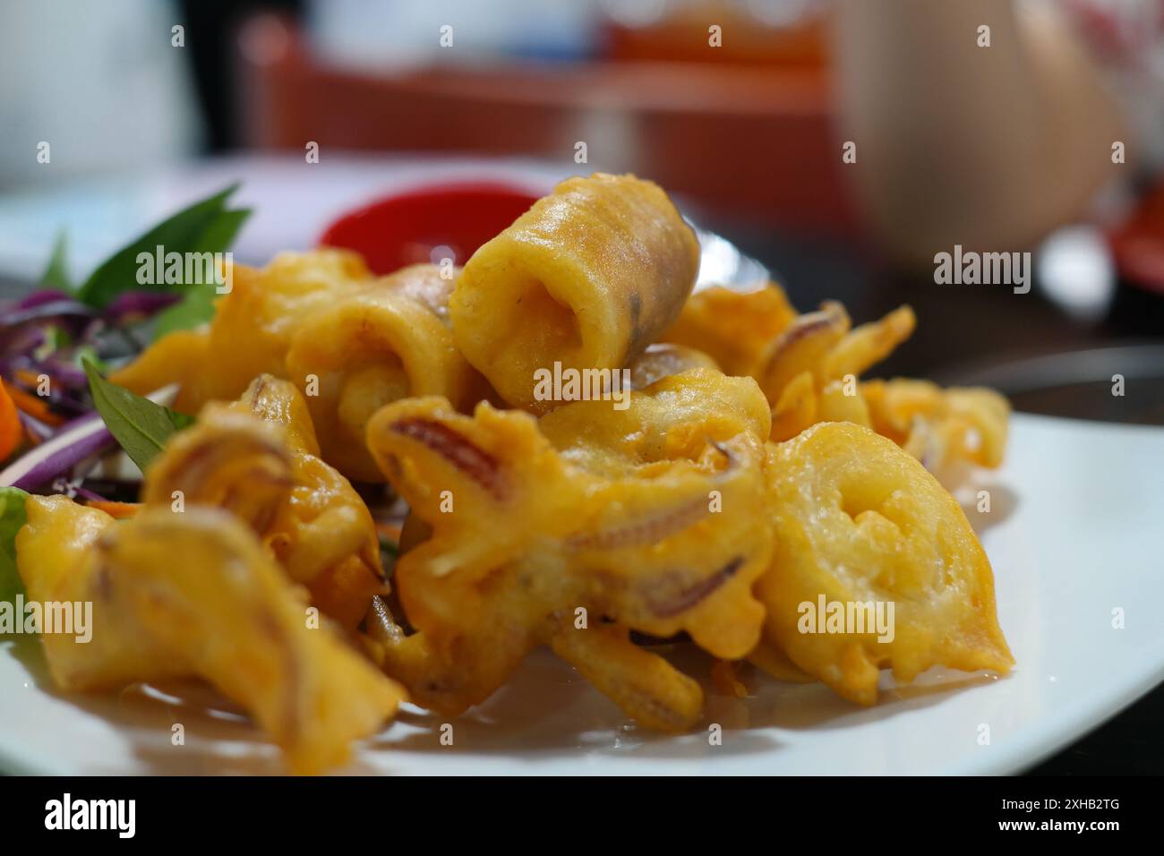 Squid tempura asian style hi-res stock photography and images - Alamy