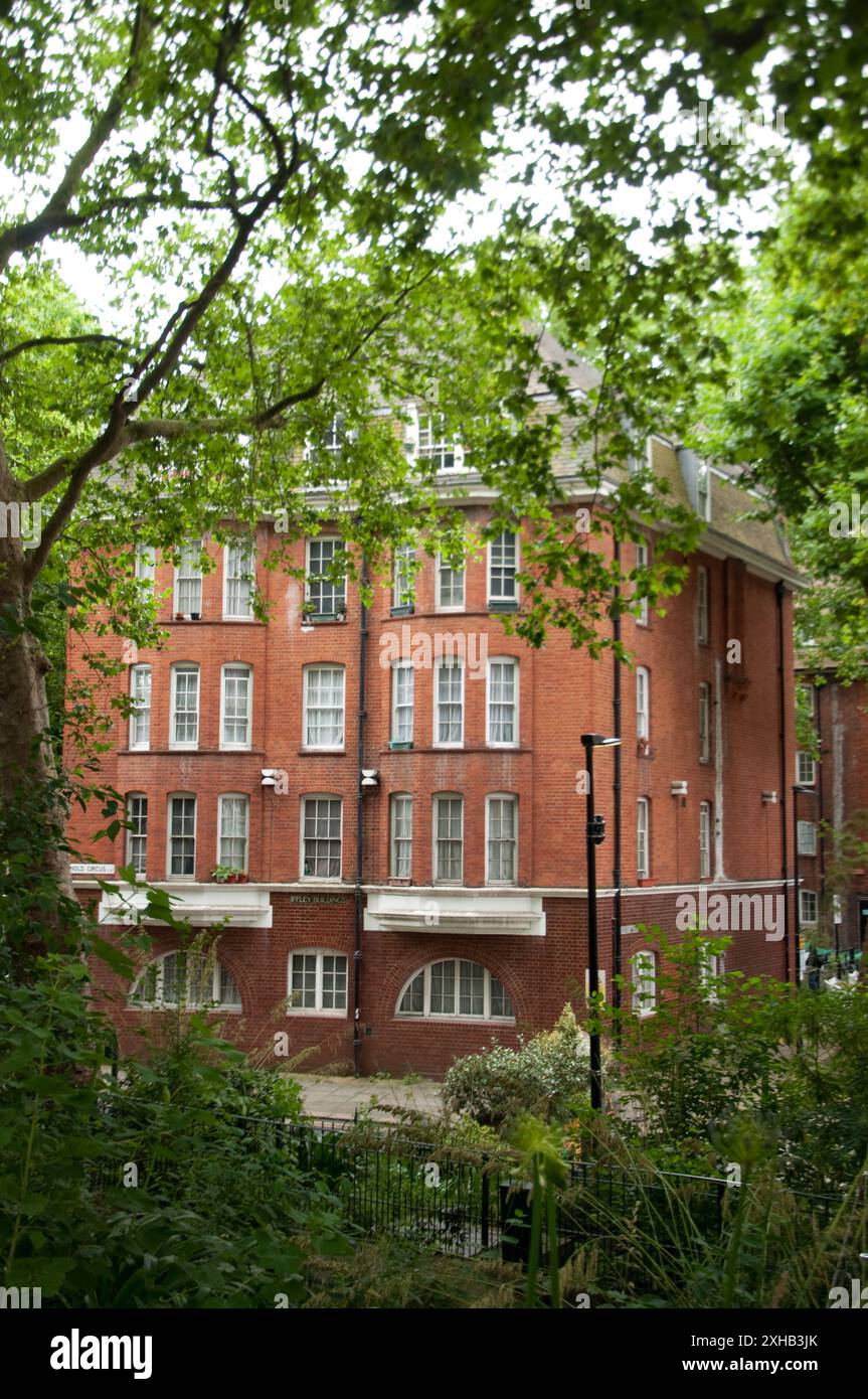 Uk slums hi-res stock photography and images - Alamy