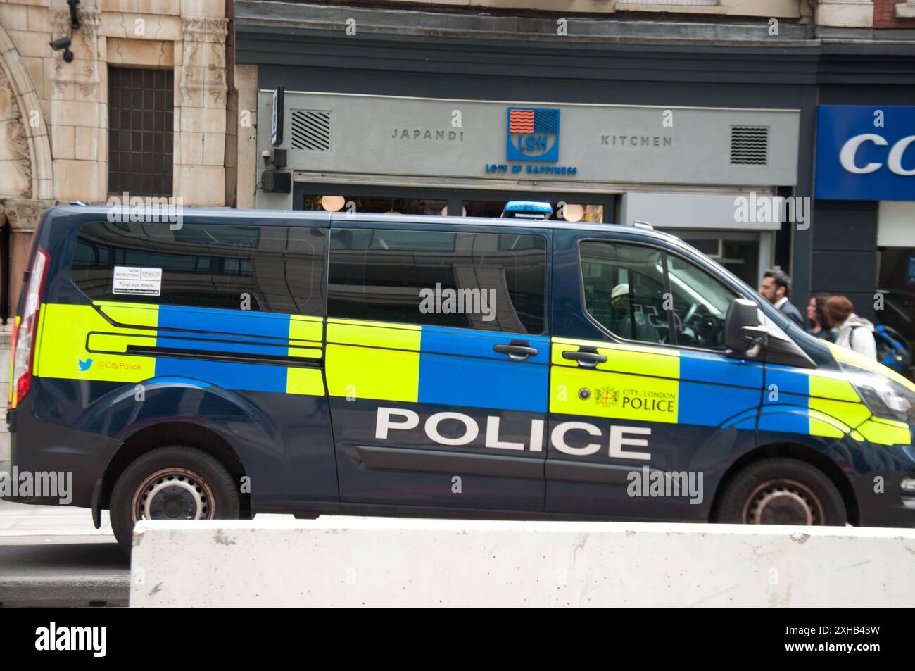 Police vehicle england hi-res stock photography and images - Alamy
