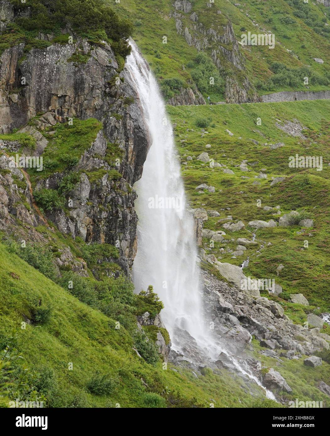 Anton Geisser 13.07.2024 Uri Schweiz. Bild: Grosser Wasserfall ...