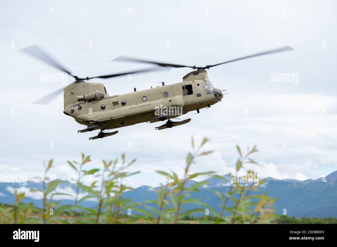 An Alaska Army National Guard CH-47F Chinook helicopter participates in ...