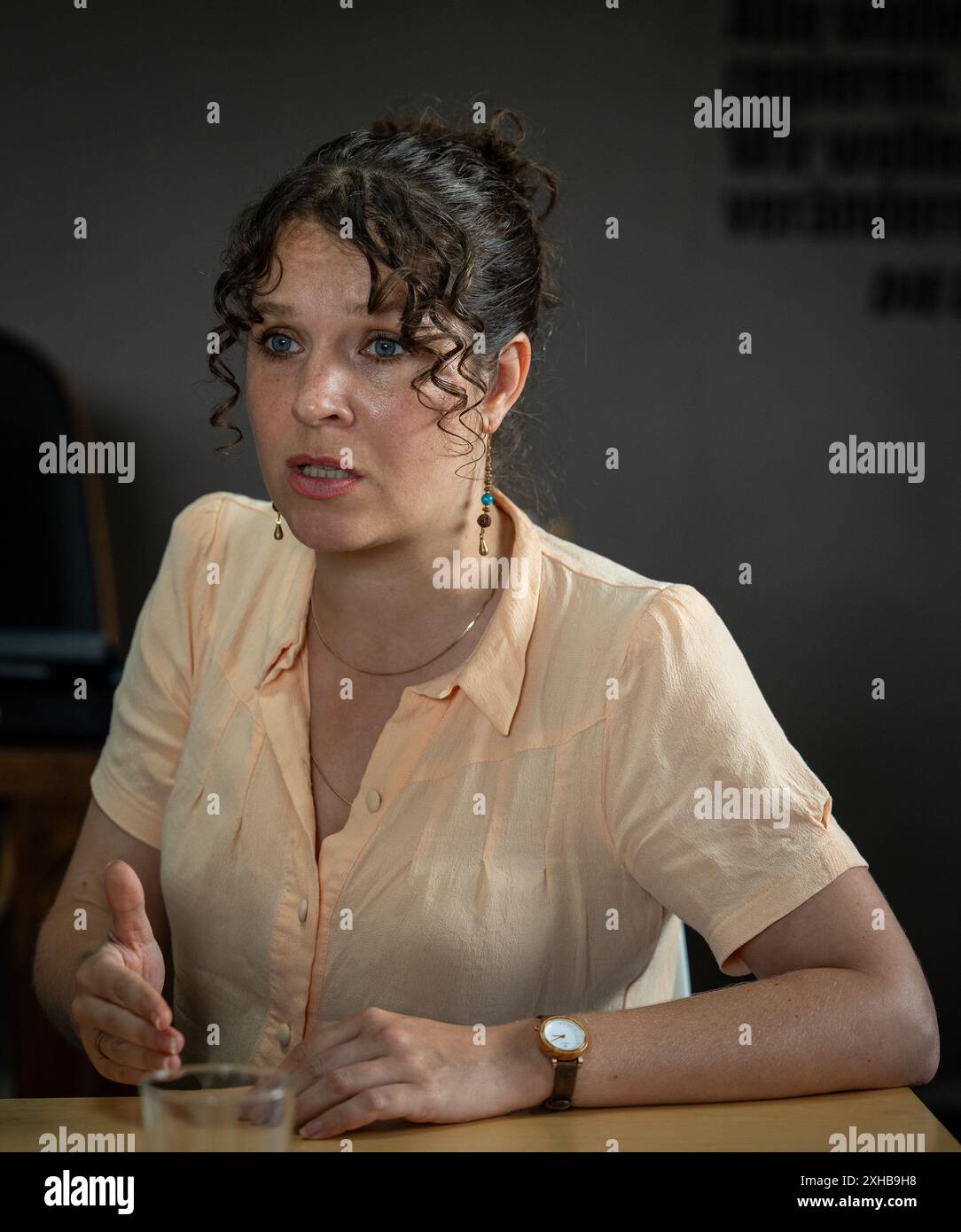 Anne helm hi-res stock photography and images - Alamy