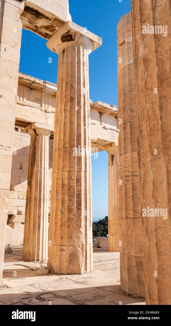 Vertical view of the Parthenon columns in Athens, Greece Stock Photo - Alamy