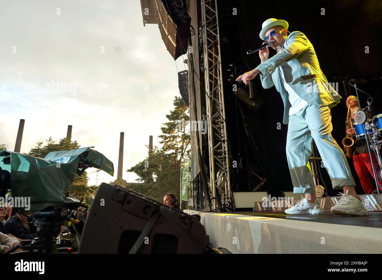 Jan Delay & Disko No. 1 live beim beim Sommerfestival 2024 unter dem ...