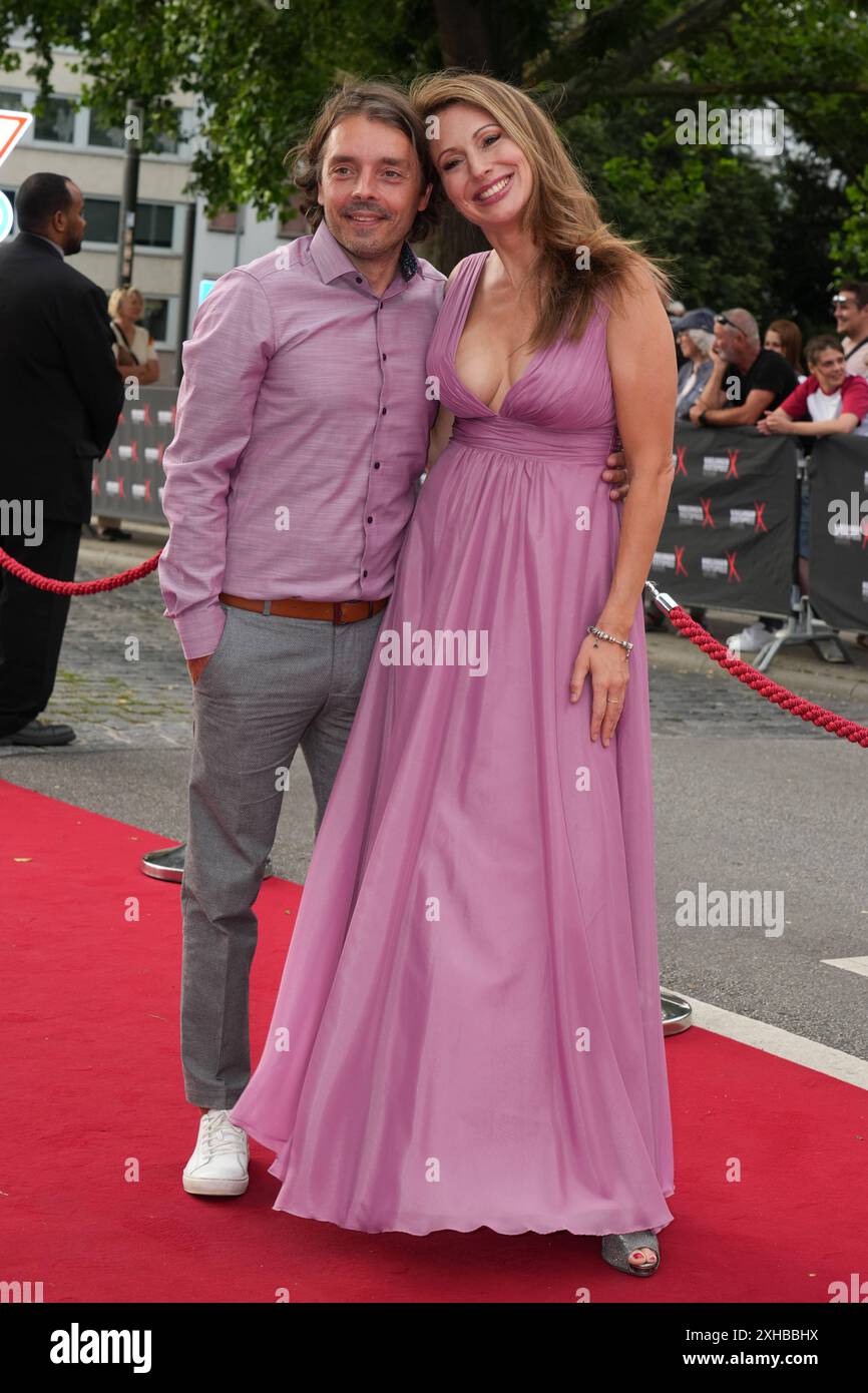 Nibelungen-Festspiele vor dem Kaiserdom Worms. Mara Bergmann, Alexander Hoffmann bei der ...