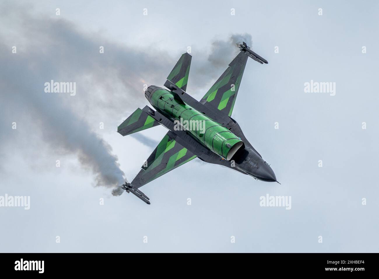 Belgian Air Force - F-16AM Fighting Falcon, airborne at the Royal ...