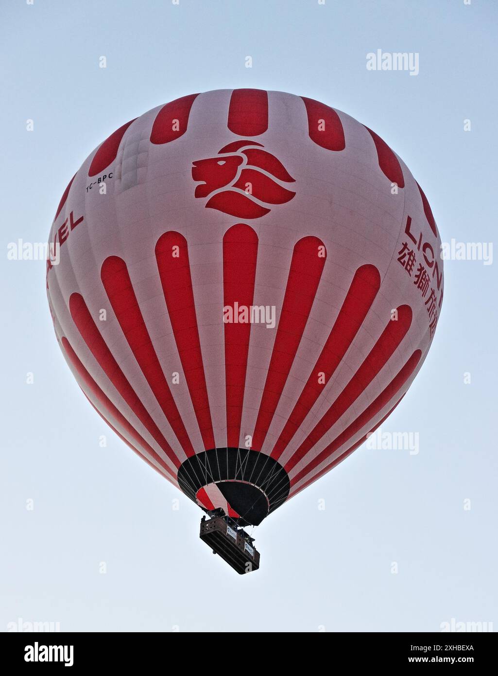 Mammoth hot air balloons hi-res stock photography and images - Alamy