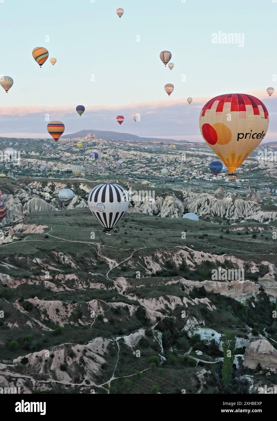 Mammoth hot air balloons hi-res stock photography and images - Alamy
