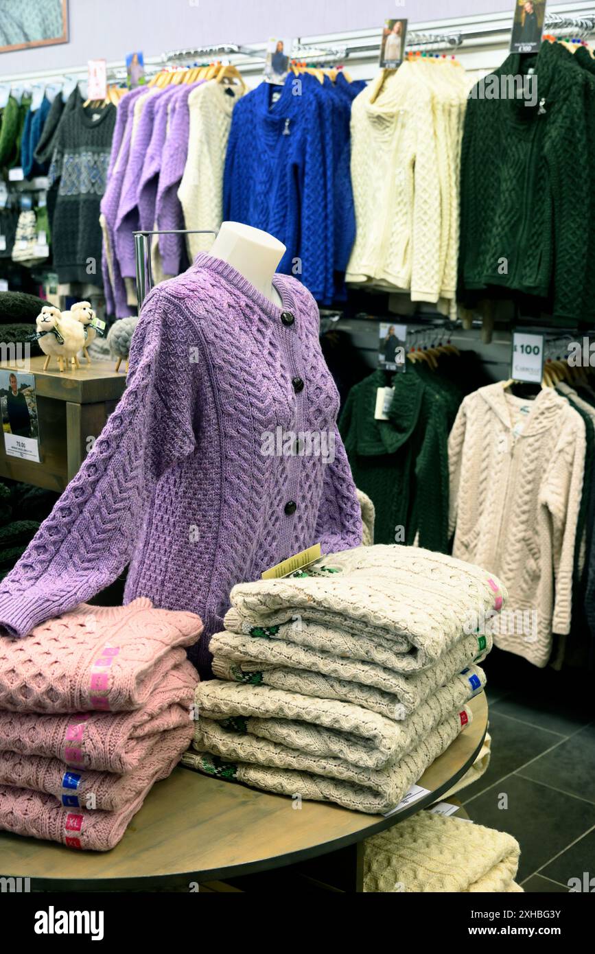 Carrolls Irish Gift shop Dublin Stock Photo - Alamy