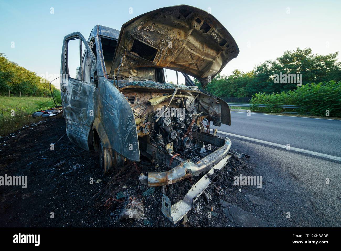 Body of the burnt car hi-res stock photography and images - Alamy