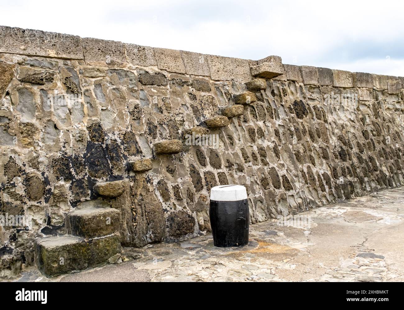 Grandmas teeth hi-res stock photography and images - Alamy