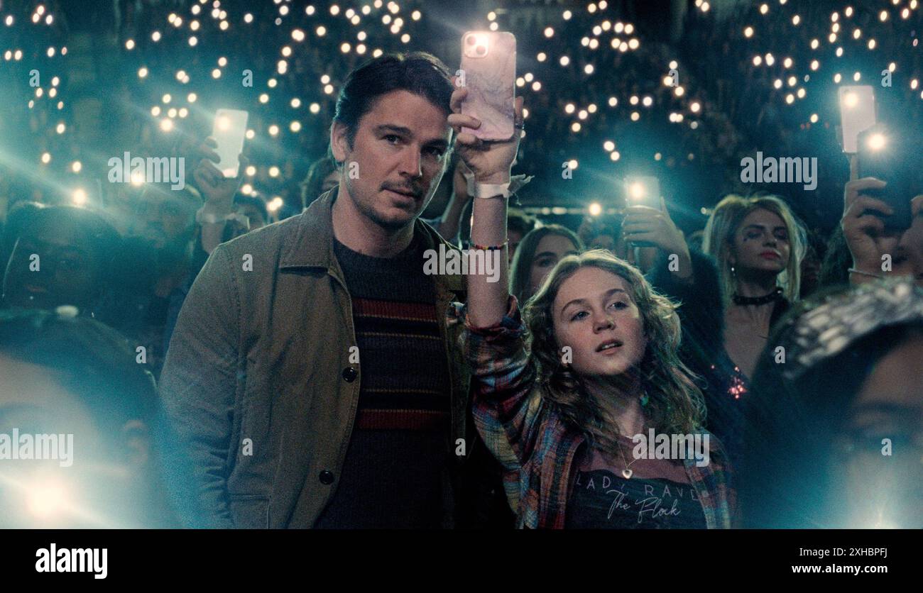 Trap movie 2024 Josh Hartnett & Ariel Donoghue Stock Photo - Alamy