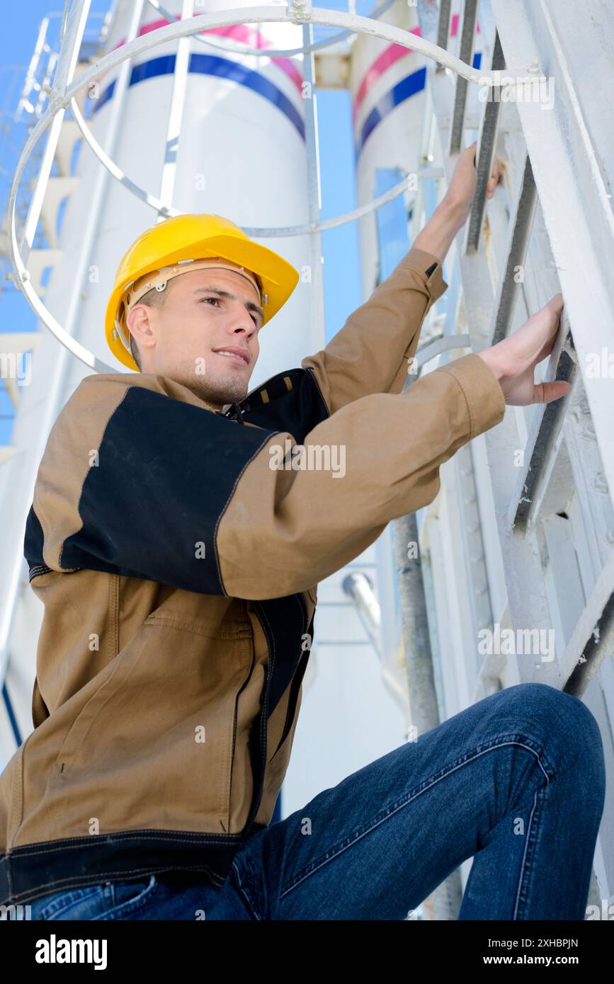Ladder climb worksite hi-res stock photography and images - Alamy