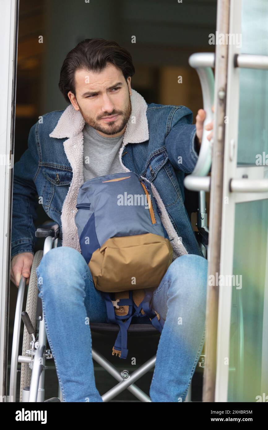 Whelchair hi-res stock photography and images - Alamy