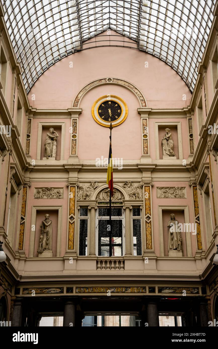 Galleries royales shopping gallery hi-res stock photography and images ...