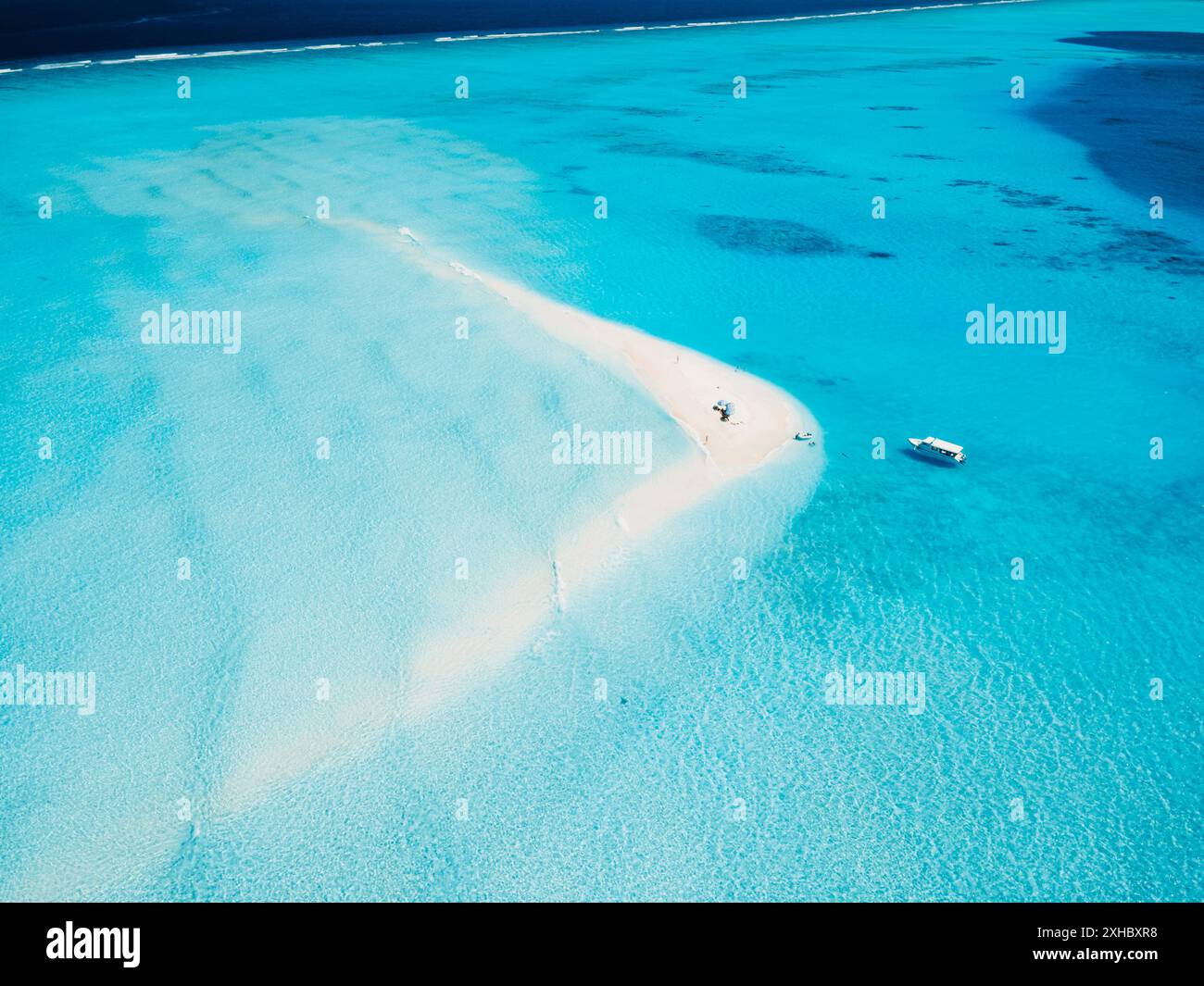 Seascape drone view over Maldives atoll with sandbank island Stock ...