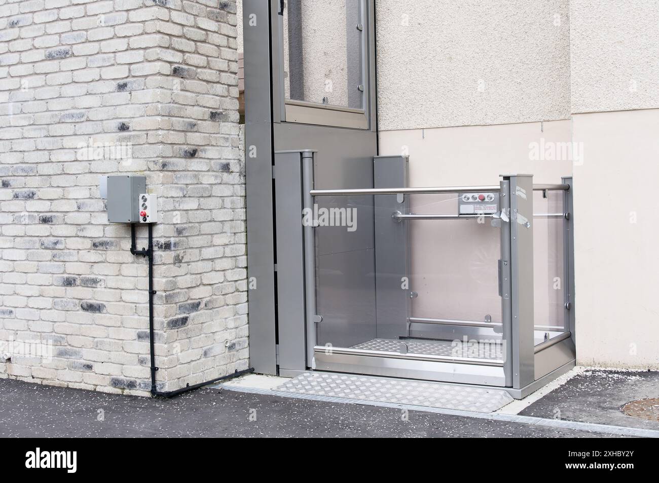 Lift access for disabled and elderly people Stock Photo - Alamy