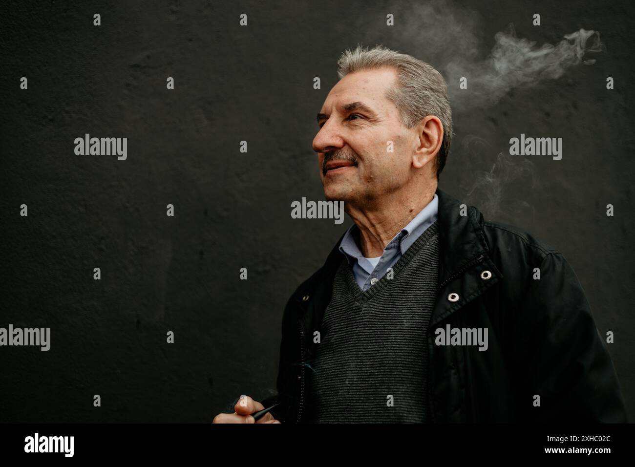 Smoke pipe pose hi-res stock photography and images - Alamy