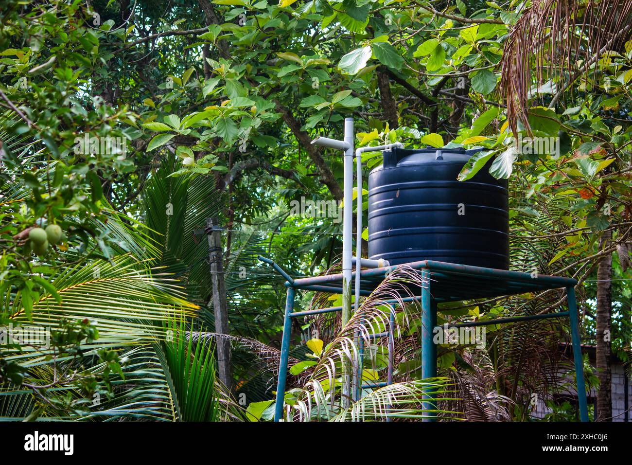 Overhead water tank hi-res stock photography and images - Alamy