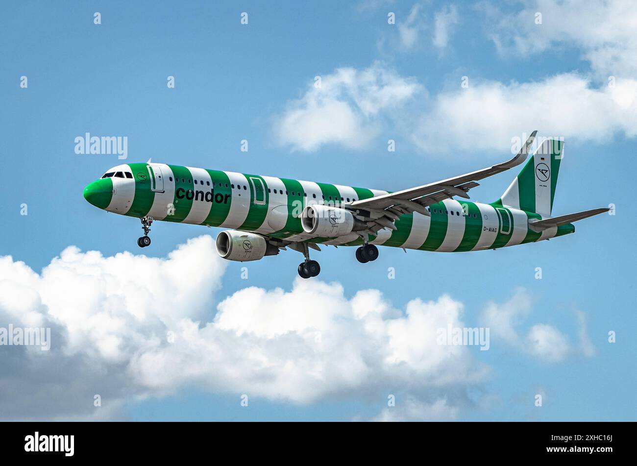 Flugzeug Flugzeug von Condor im Himmel am Flughafen Hamburg ...