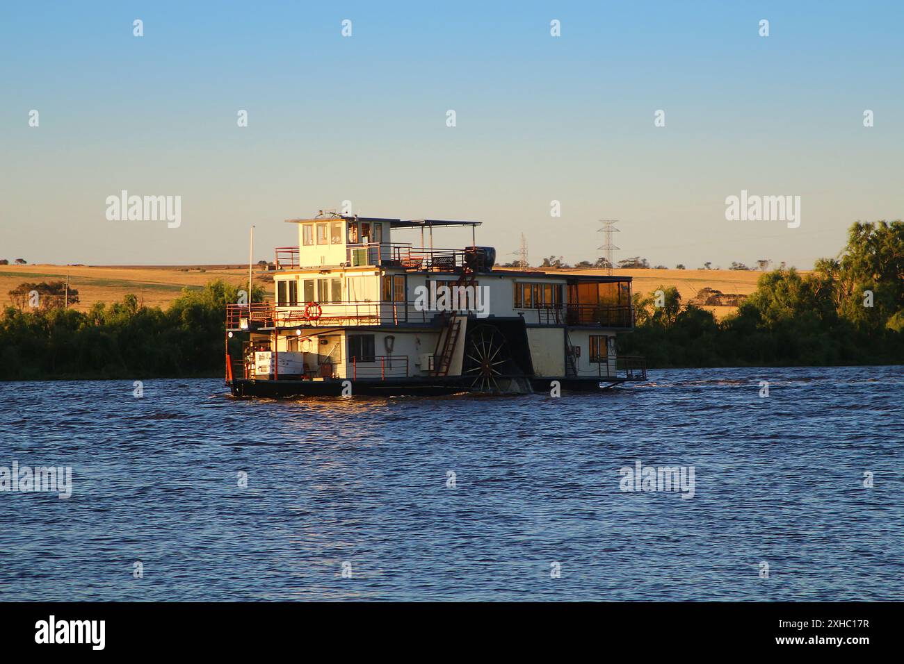 Paddle wheel steamer on the Murray river in the evening sun (Murray ...