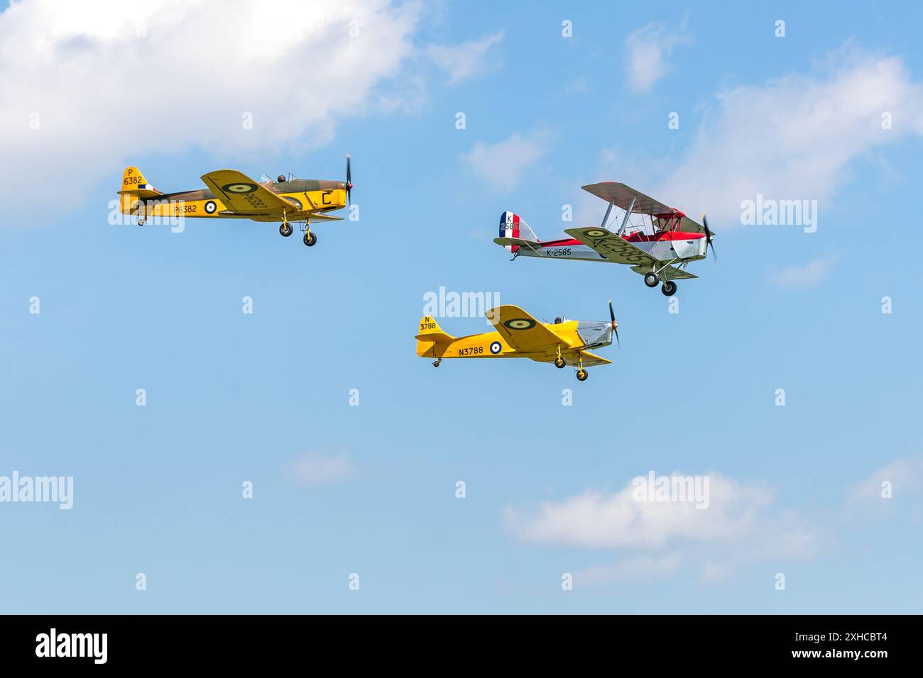 1931 DH82a Tiger Moth, 1939 Miles Magister & 1941 Miles M.14A Hawk ...