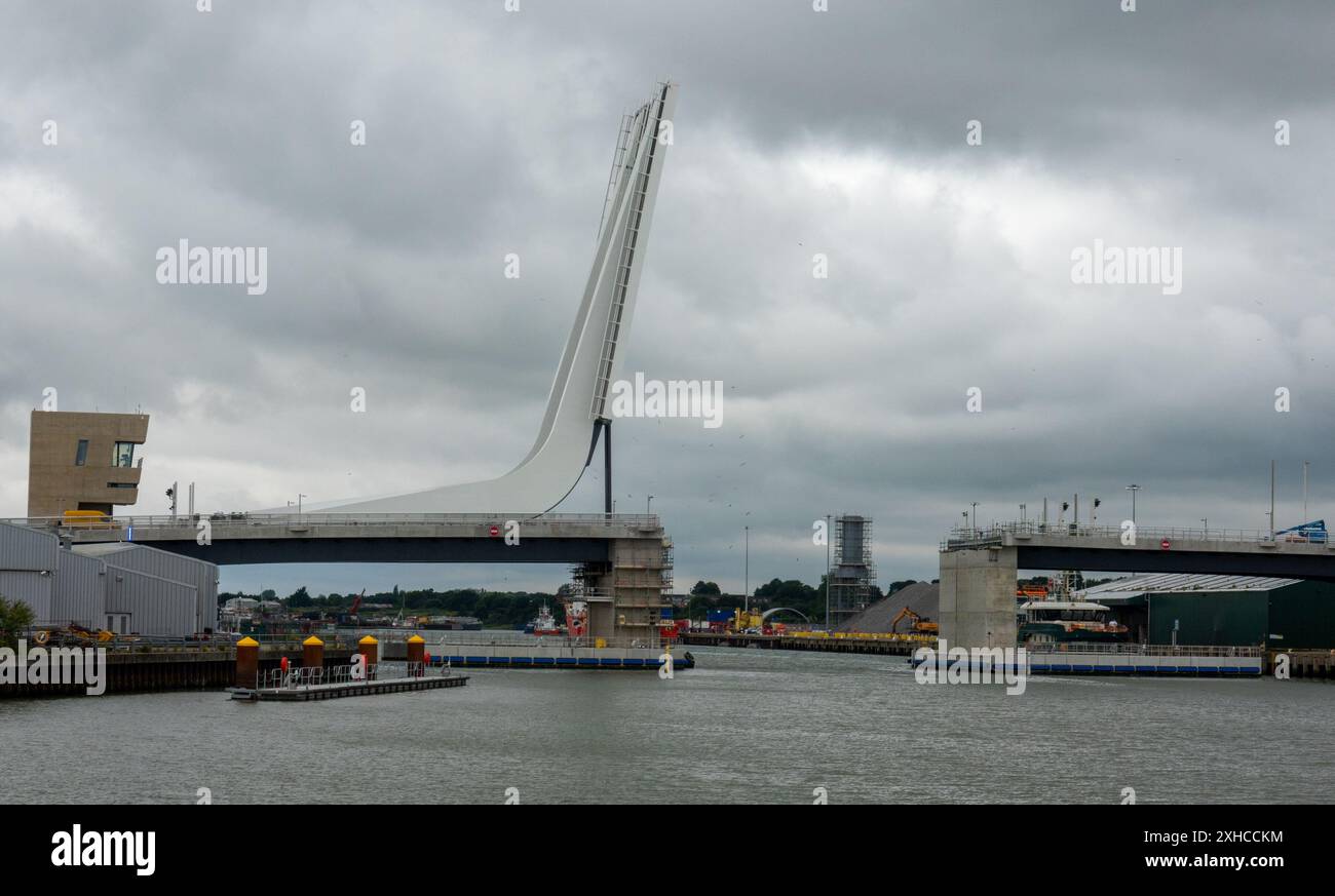 Lowestoft bridge hi-res stock photography and images - Alamy