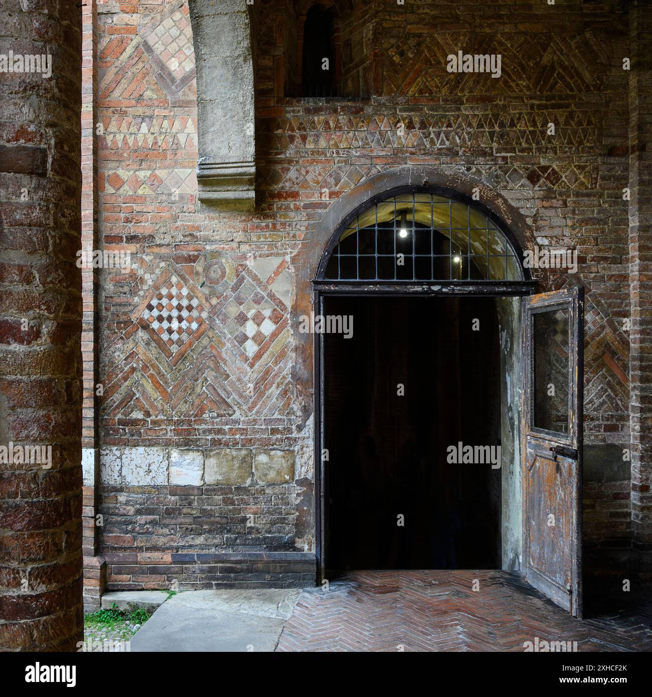 Santuario del santo sepulcro hi-res stock photography and images - Alamy