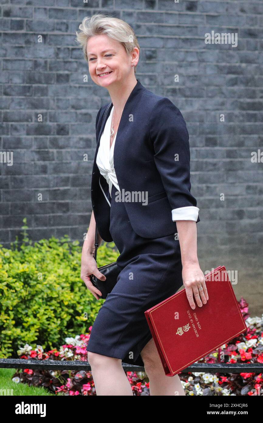 Yvette cooper home secretary hi-res stock photography and images - Alamy
