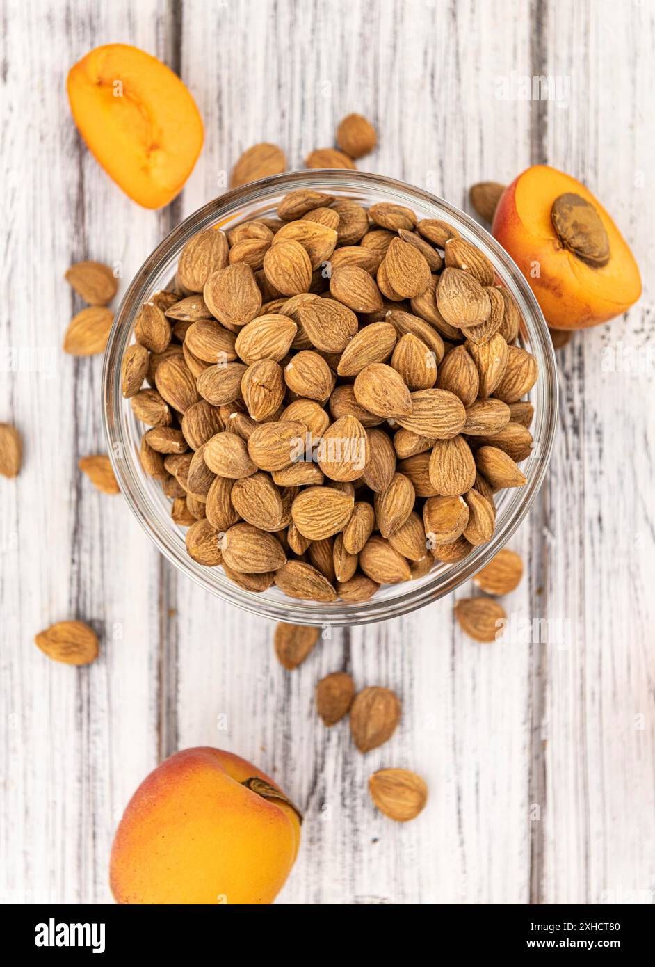 Shelled apricot kernels detailed hi-res stock photography and images ...