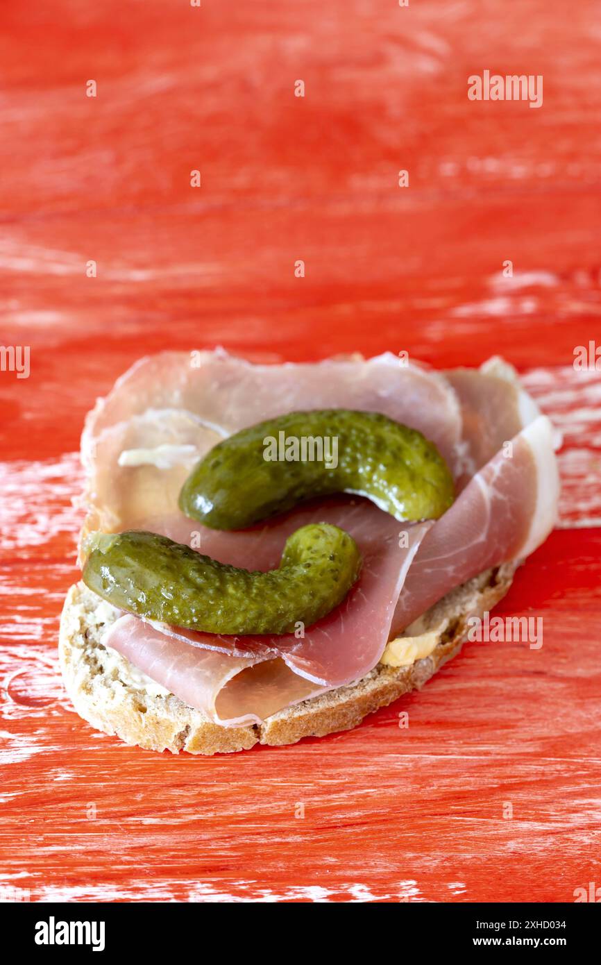 Ham sandwich hi-res stock photography and images - Alamy