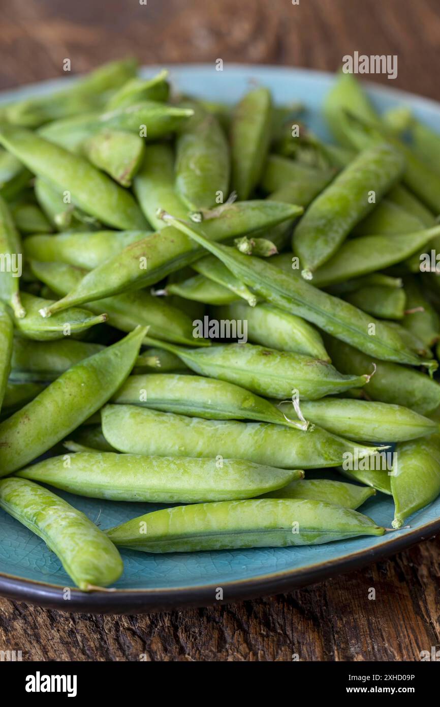 Wood pea hi-res stock photography and images - Alamy