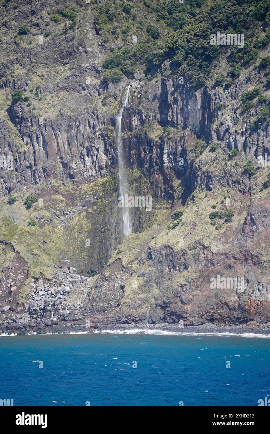 Edinburgh of the Seven Seas is the only settlement of the island of ...