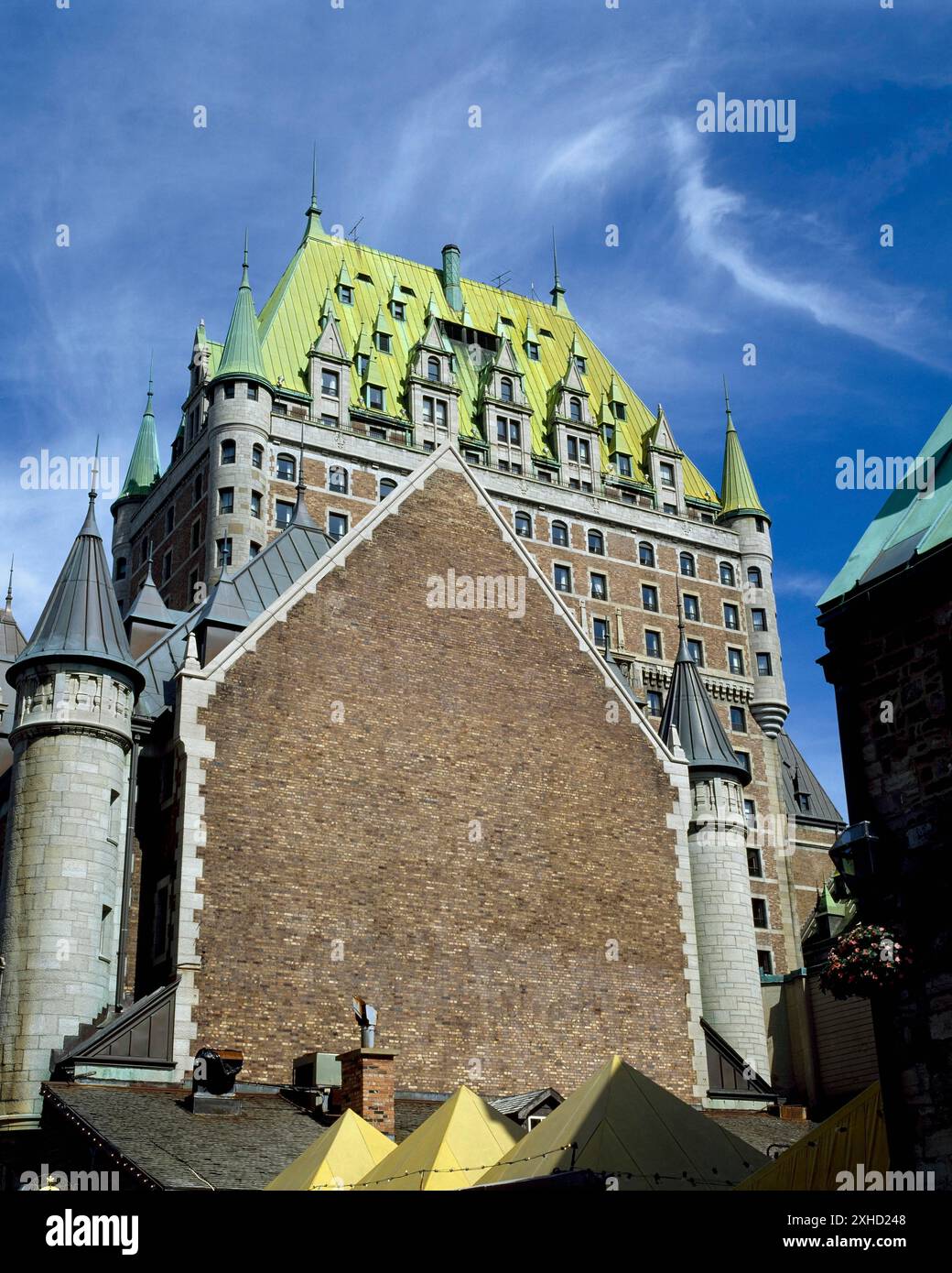Old quebec city summer hi-res stock photography and images - Alamy