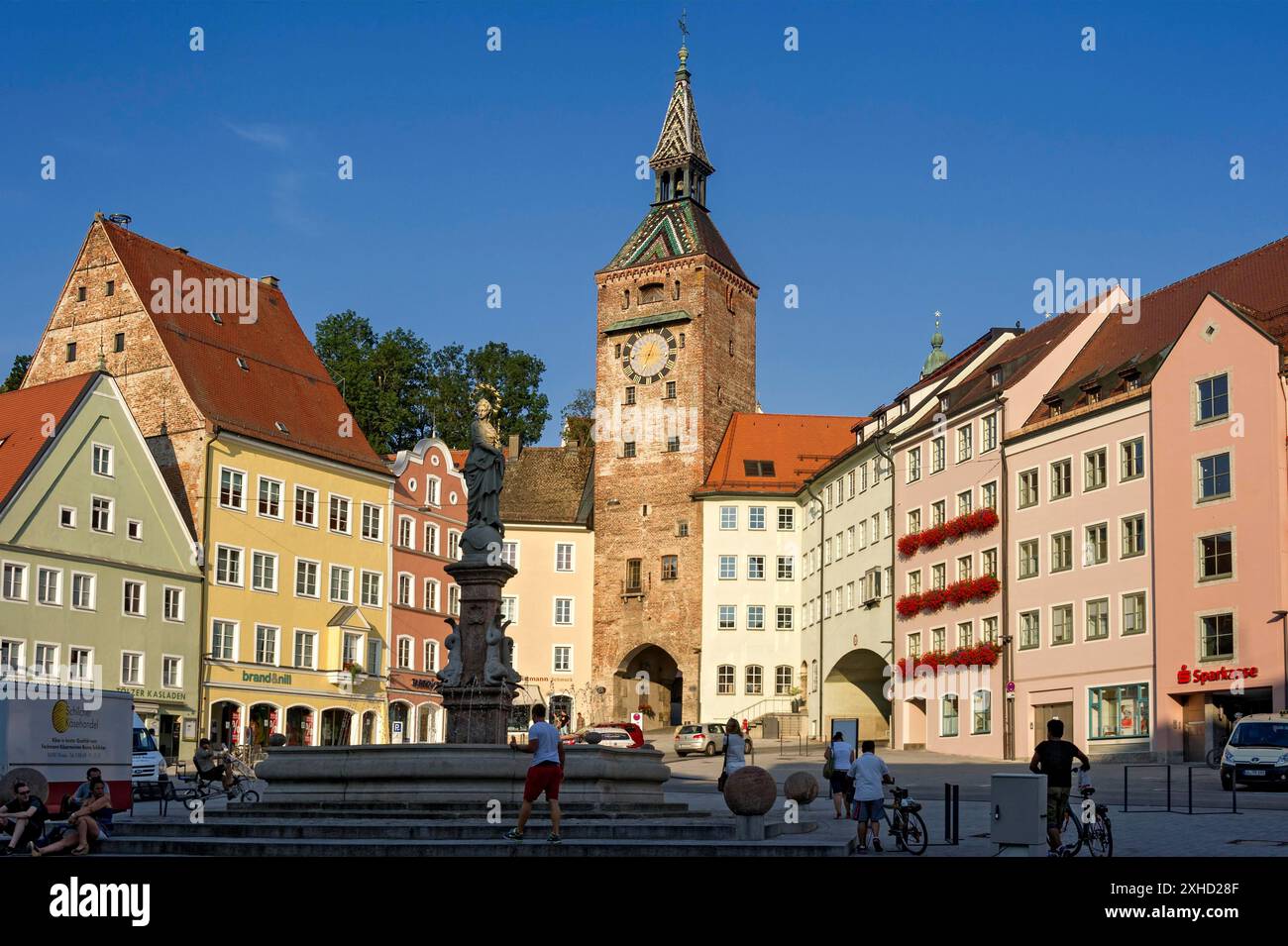 Medieval gate tower, town gate Schmalzturm or beautiful tower ...