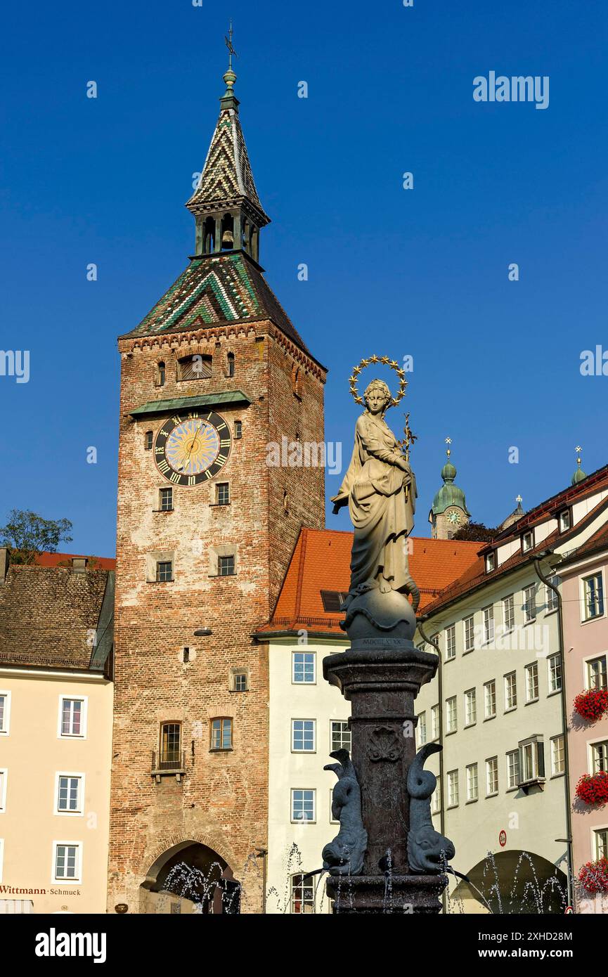 Medieval gate tower, town gate Schmalzturm or beautiful tower, fountain ...