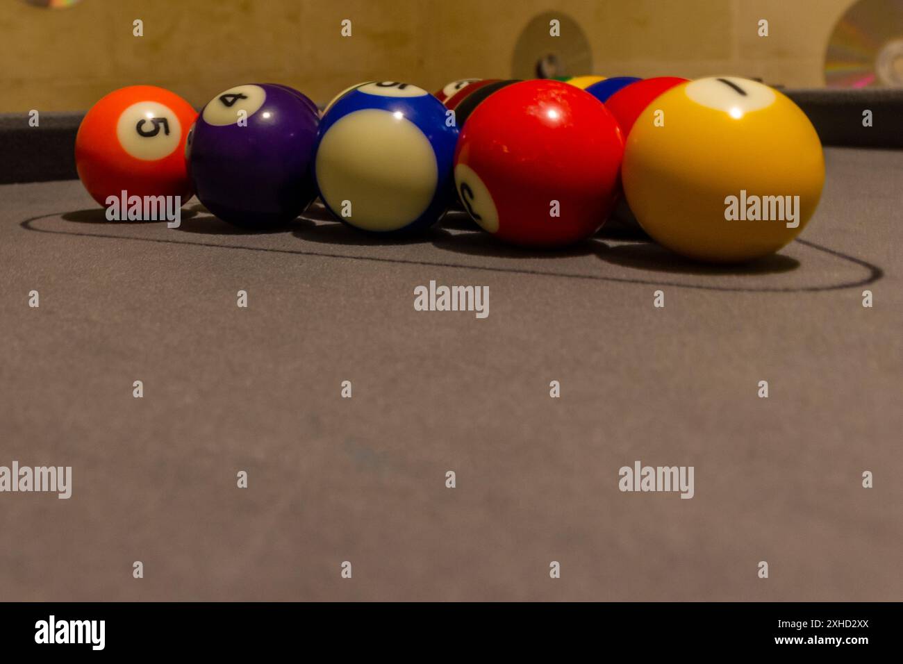 Blue billiard table hi-res stock photography and images - Alamy